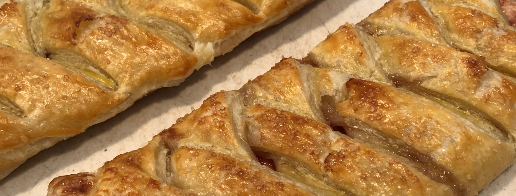 Easy Breakfast Strudel – The Leigh Factor